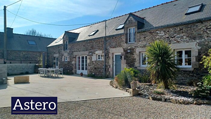 Maison à vendre - Pluméliau - 6 pièces - 4 chambres