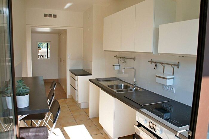 Appartement à louer - Antiquaire, Notre Dame, Grenoble - 4 pièces - 3 chambres