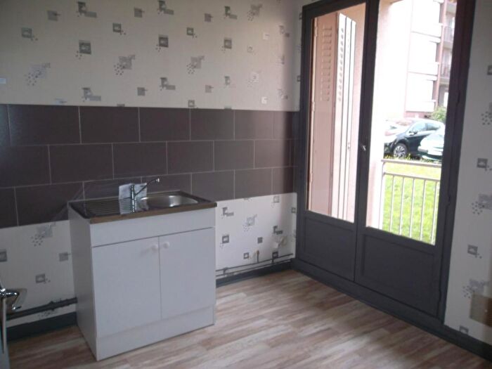 Appartement à louer - Riorges - 2 pièces - 1 chambre