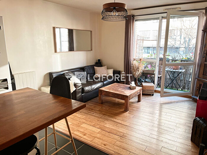 Appartement à vendre - Saint-Denis, République, Gare - 3 pièces - 2 chambres