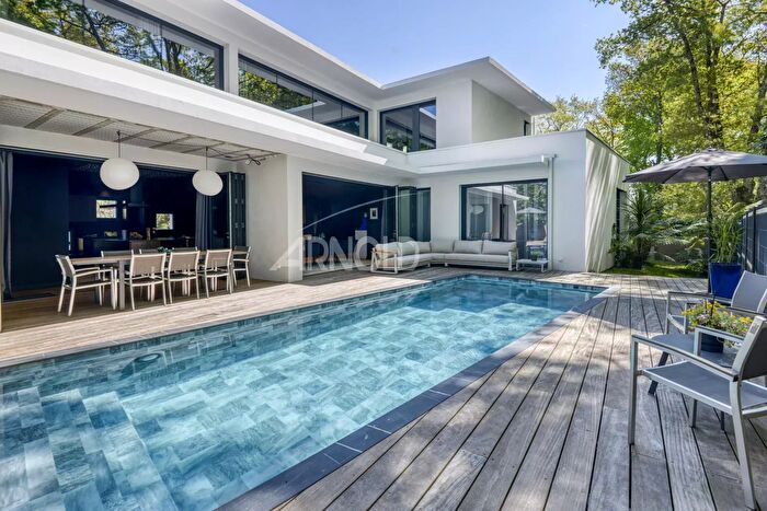 Maison à vendre - Sucé-sur-Erdre - 8 pièces - 4 chambres