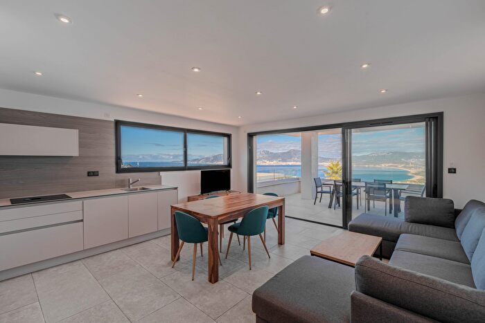 Appartement à vendre - Grosseto-Prugna - 3 pièces - 2 chambres