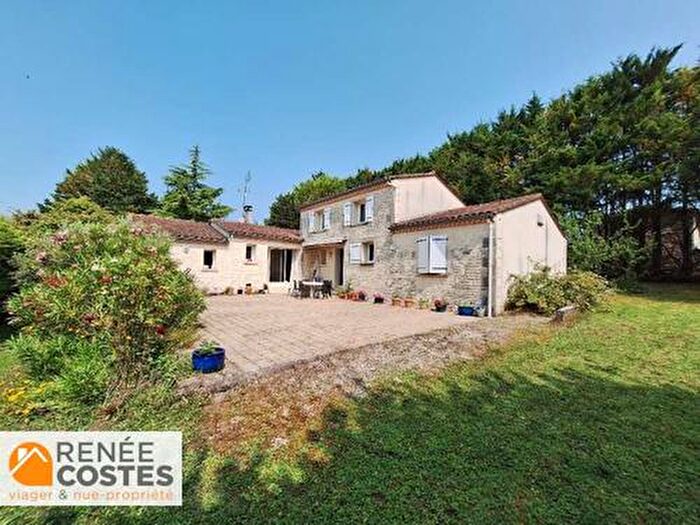 Maison à vendre - Barbezieux-Saint-Hilaire - 6 pièces - 3 chambres
