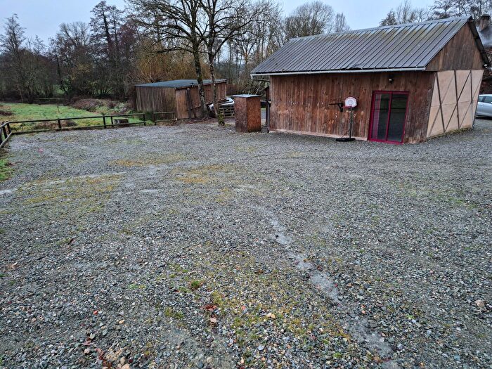 Maison à vendre - Montsûrs - 4 pièces - 3 chambres