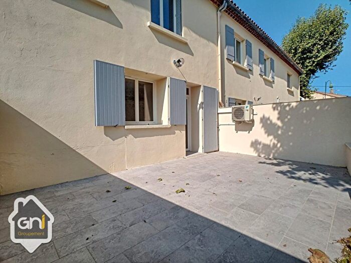 Appartement 2 pièces à louer à Sénas