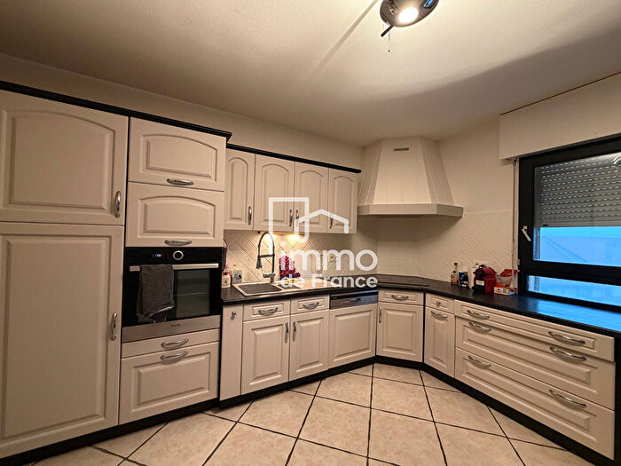 Appartement à louer - Valleiry - 5 pièces - 4 chambres