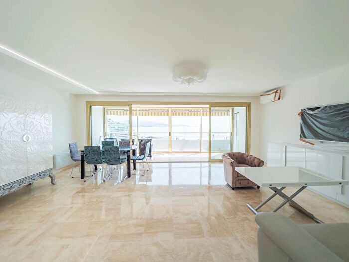 Appartement à vendre - Villeneuve-Loubet - 3 pièces - 2 chambres