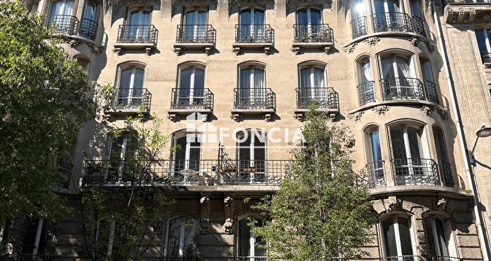 Paris 11ème, République, Saint-Ambroise - Appartement 1 pièce à vendre