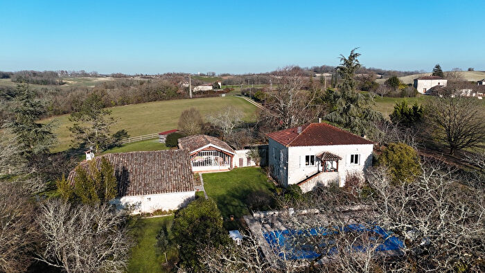 Maison à vendre - Touffailles - 8 pièces - 4 chambres