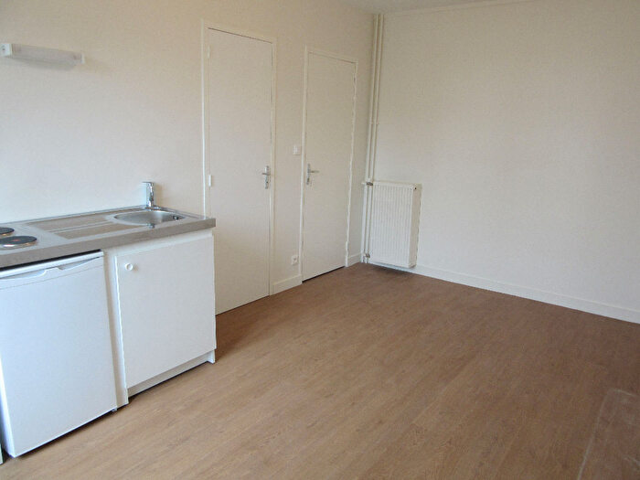Appartement à louer - Quartiers Nord-Est, Beaulieu - 1 pièce