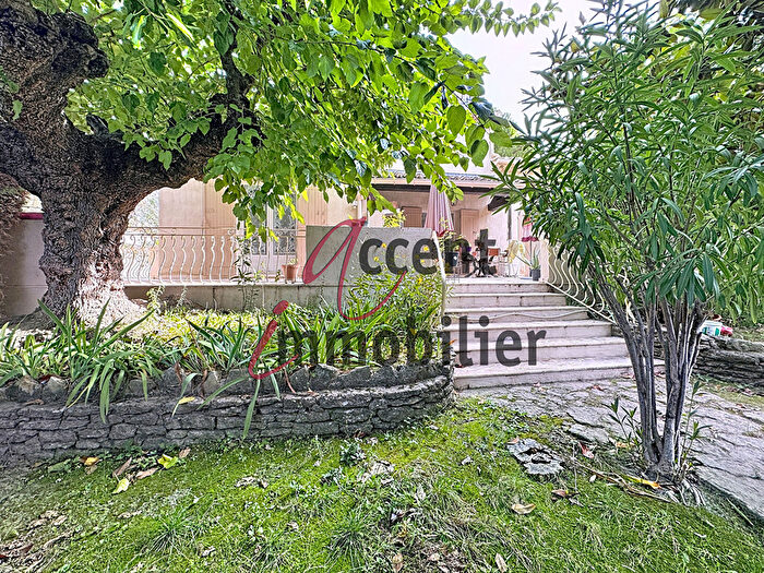 Maison à vendre - Cavaillon, Docteur Ayme, Ratacans, Les Vignères, Saint-Jacques - 6 pièces - 4 chambres