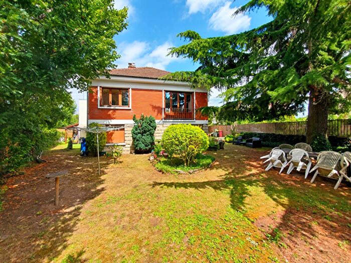 Maison à vendre - Brou-sur-Chantereine - 7 pièces - 6 chambres