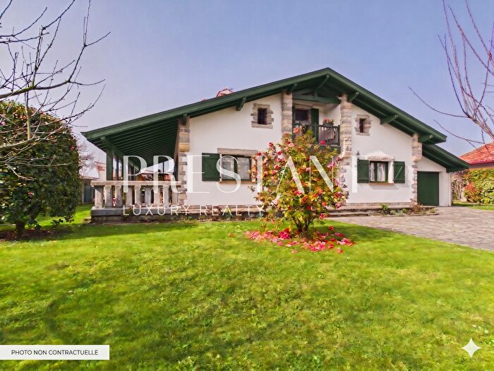 Maison à vendre - Biarritz, Saint-Martin, Lahouze, Verdun - 6 pièces - 4 chambres