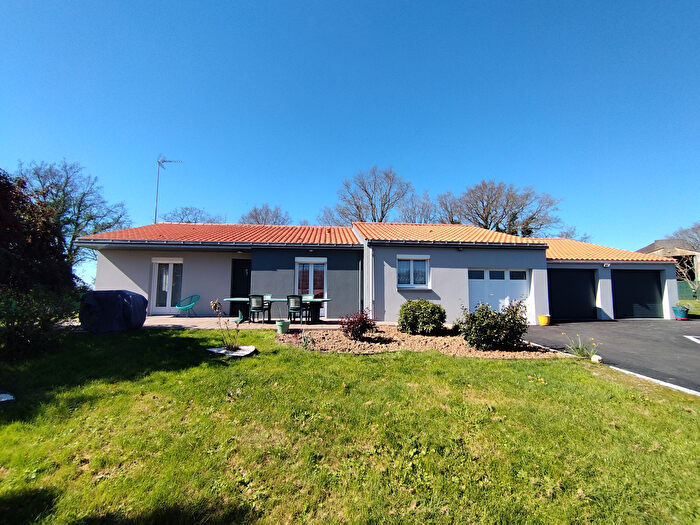Maison 5 pièces à louer - Touvois