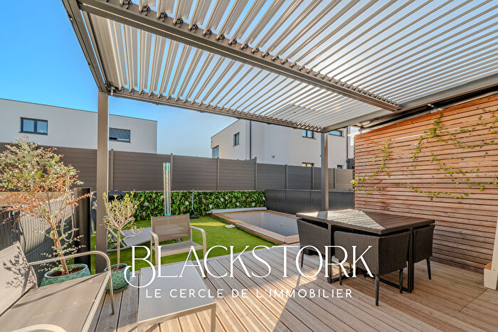 Maison à vendre - Niederentzen - 5 pièces - 3 chambres