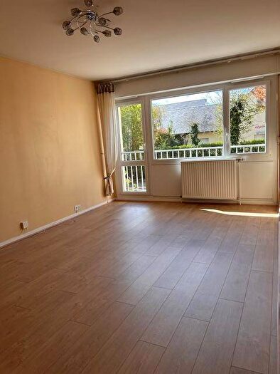 Appartement à louer - Est, Lisieux - 3 pièces - 2 chambres