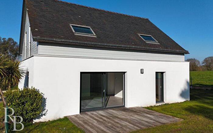 Maison à vendre - Noyalo - 5 pièces - 4 chambres