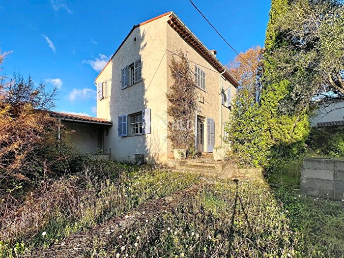 Maison à vendre - Grasse, Saint-Antoine, Aspres, Plascassier - 5 pièces - 4 chambres