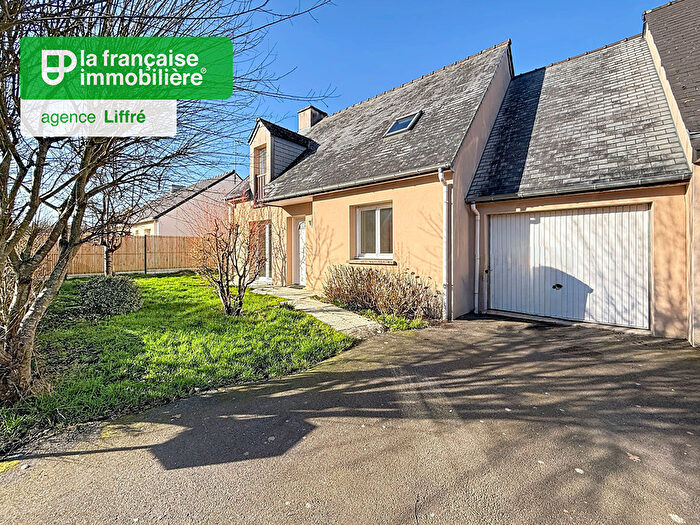 Maison à vendre - Saint-Aubin-du-Cormier - 5 pièces - 4 chambres