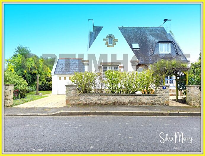 Plounévez-Lochrist - Maison 7 pièces à vendre