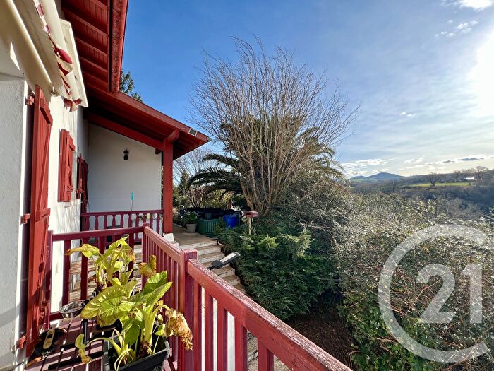 Maison à vendre - Saint-Pée-sur-Nivelle - 4 pièces - 3 chambres