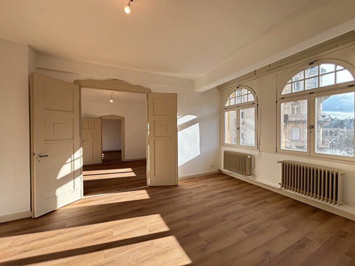 Appartement à louer - Metz, Centre-ville - 5 pièces - 3 chambres