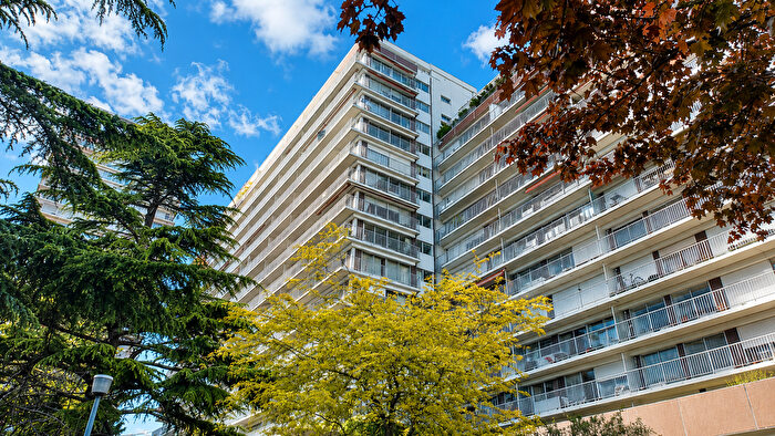 Appartement 3 pièces à vendre - Puteaux, Front de Seine Bellini