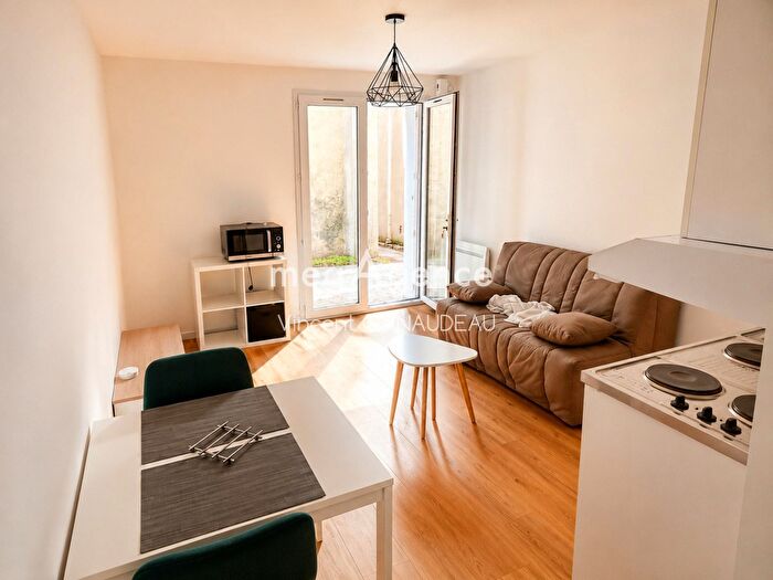 Appartement 1 pièce à Cholet, Notre Dame, à vendre