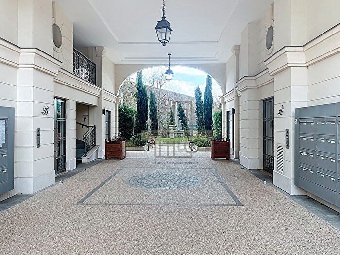 Appartement à vendre - Clamart, Jardin Parisien - 2 pièces - 1 chambre