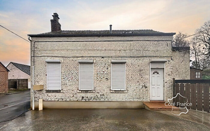 Maison 8 pièces à Saint-Michel, à vendre