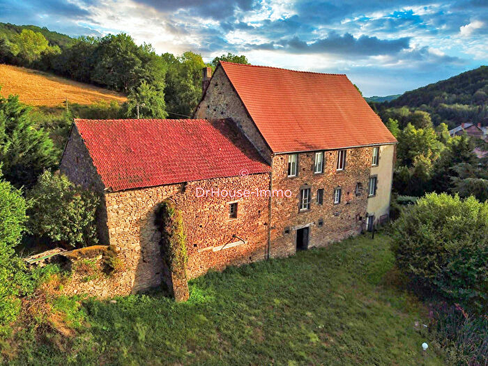 Pouzol - Maison 10 pièces à vendre