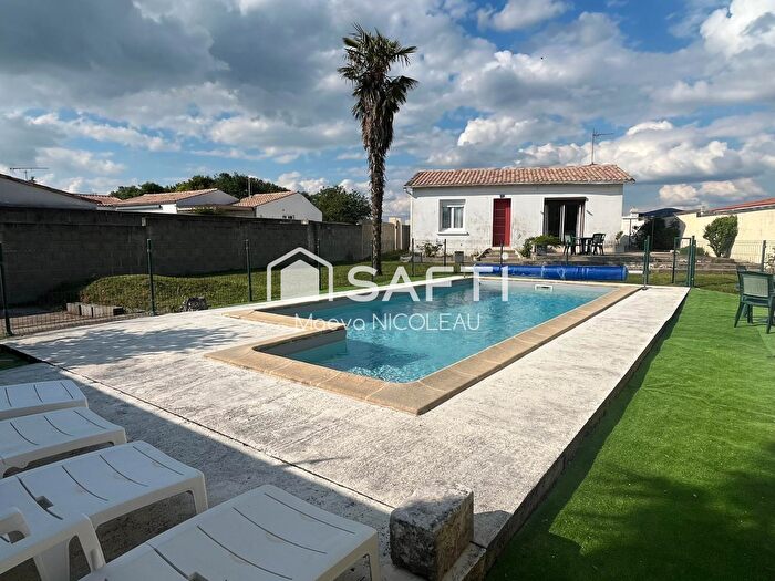 Maison 3 pièces à Sainte-Soulle, à vendre