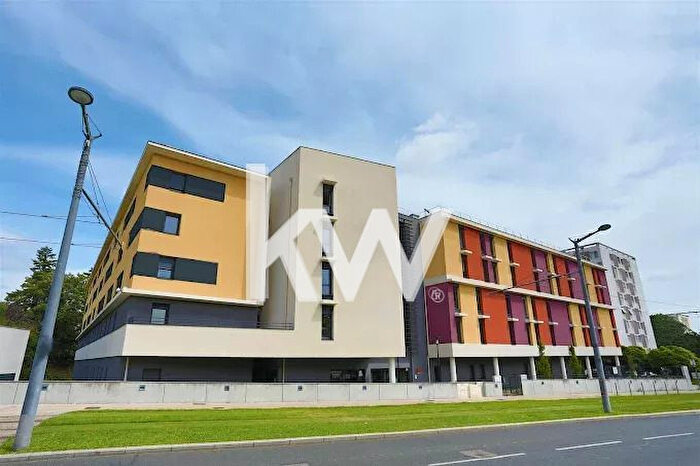 Appartement à vendre - Saint-Priest, Menival - 1 pièce - 1 chambre