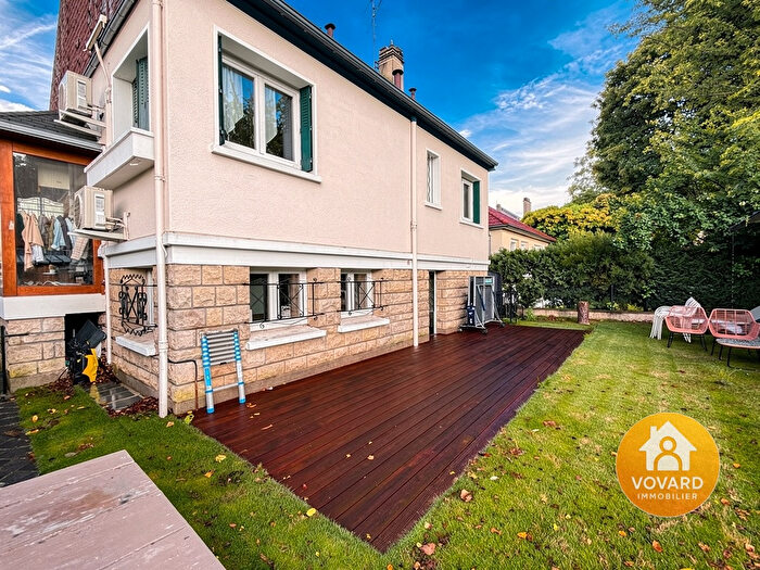 Maison 8 pièces à vendre à Saint-Brice-sous-Forêt, Centre-ville, Clos