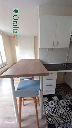 Appartement à louer - Dupleix-Motte Picquet, Paris ème arrondissement - 3 pièces - 2 chambres