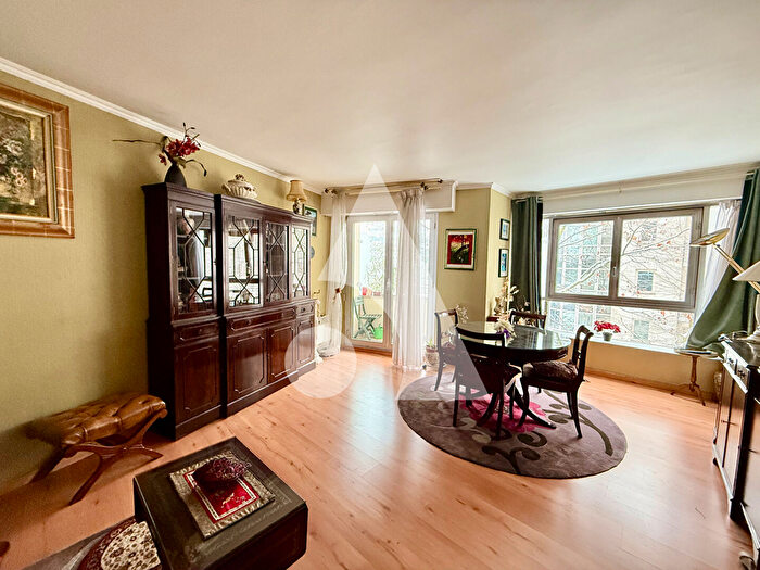 Appartement à vendre - Joinville-le-Pont, Paris - 3 pièces - 2 chambres