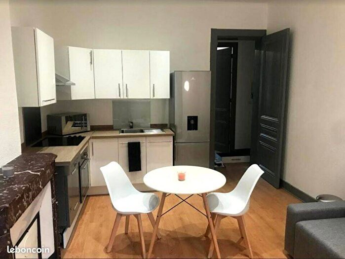 Colline des Pères-Tardy, Saint-Étienne : Appartement 2 pièces à louer