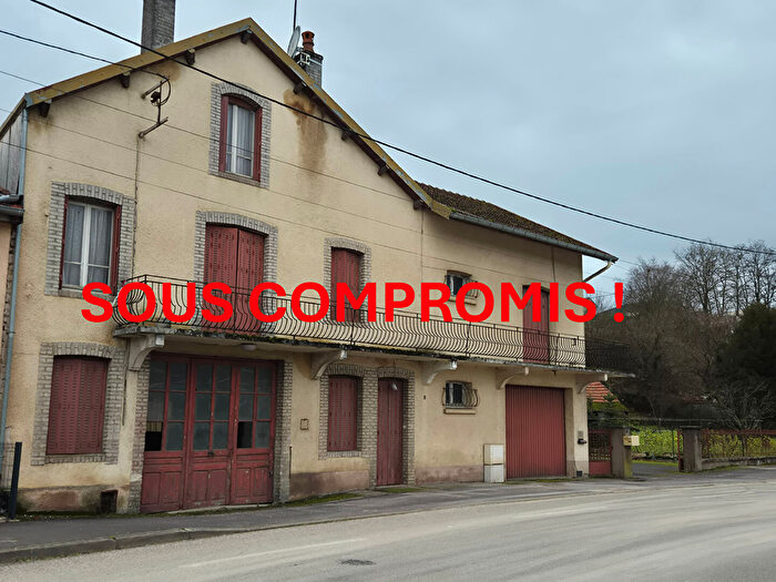 Maison à vendre - Port-sur-Saône - 5 pièces - 4 chambres