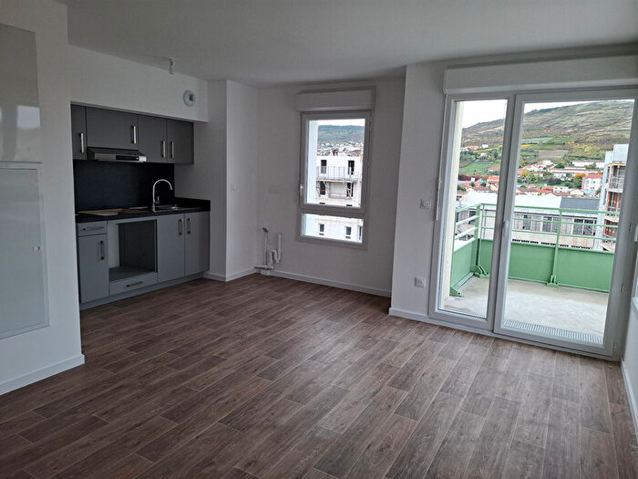 Appartement à louer - Clermont-Ferrand, Chanteranne, La Glacière - 2 pièces - 1 chambre
