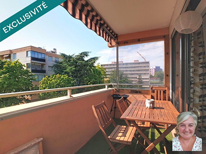 Vénissieux, Centre-ville : Appartement 5 pièces à vendre