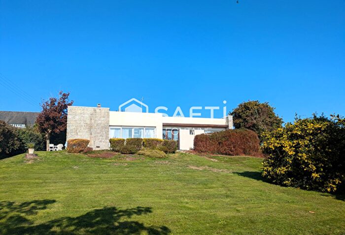 Maison à vendre - Plougonvelin - 7 pièces - 4 chambres