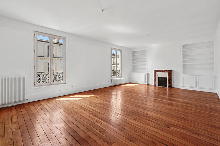 Appartement à vendre - Levallois-Perret, Front de Neuilly - 4 pièces - 2 chambres