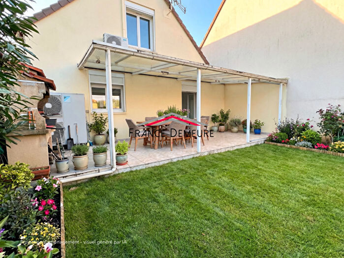 Maison à vendre - Saint-Brice-sous-Forêt, Centre-ville, Clos - 4 pièces - 2 chambres