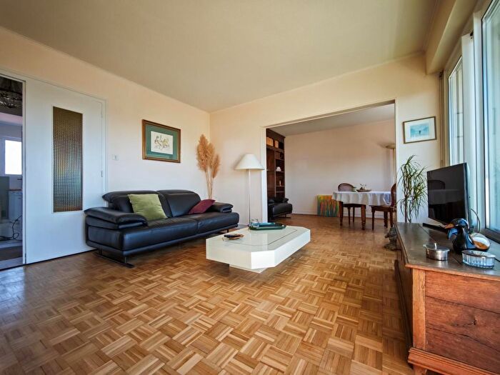 Cholet, Lorraine : Appartement 5 pièces à vendre