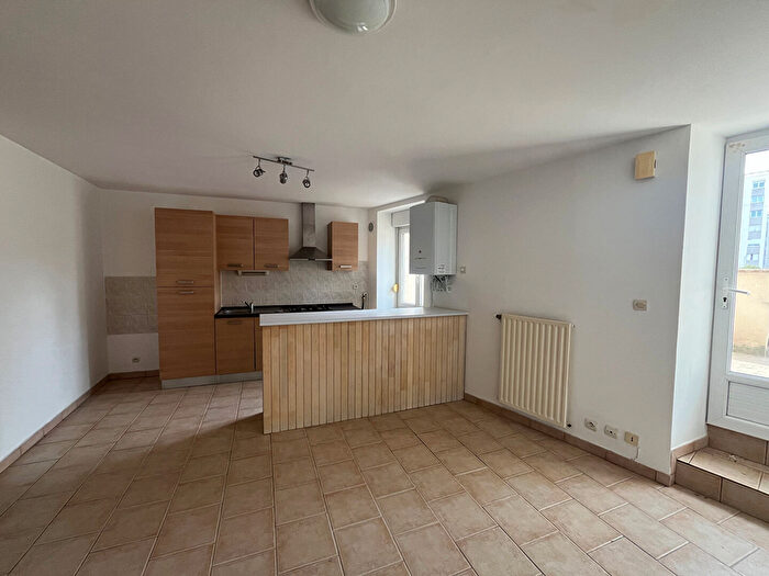 Appartement 3 pièces à Châtellerault, Ozon, à louer