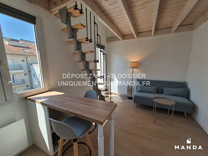 Appartement à louer - Berriat-Ampere, Grenoble - 2 pièces - 1 chambre