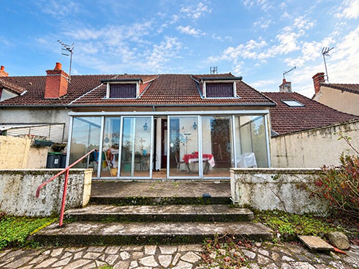 Maison 6 pièces à La Guerche-sur-l'Aubois, à vendre
