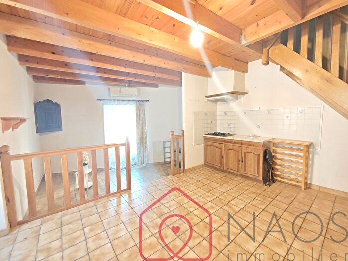 Maison à vendre - Villespassans - 3 pièces - 2 chambres