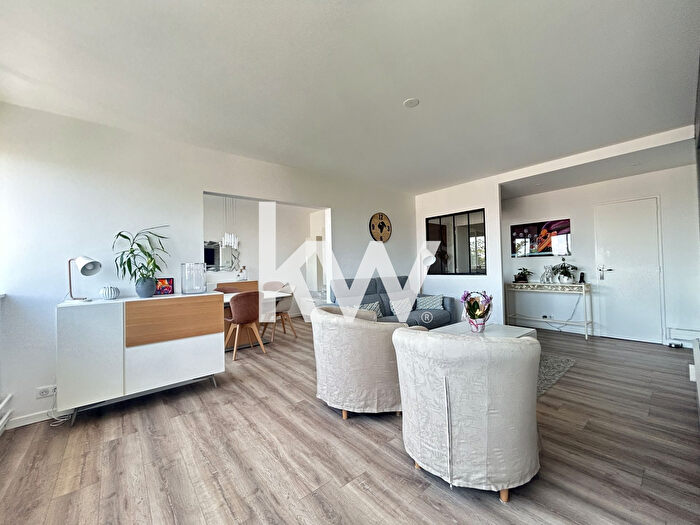 Appartement à vendre - Chamalières, Les Roches - 4 pièces - 2 chambres