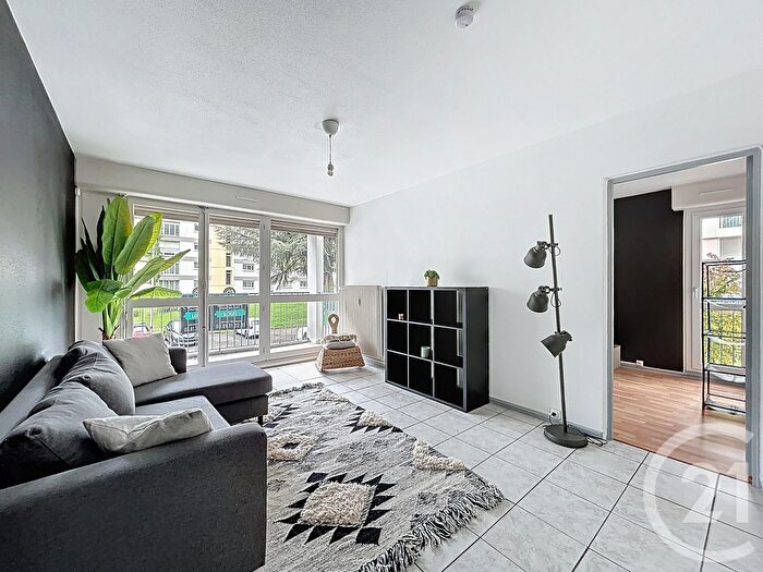 Appartement à louer - Montbéliard, Petite Hollande, Coteau Jouvent - 2 pièces - 1 chambre